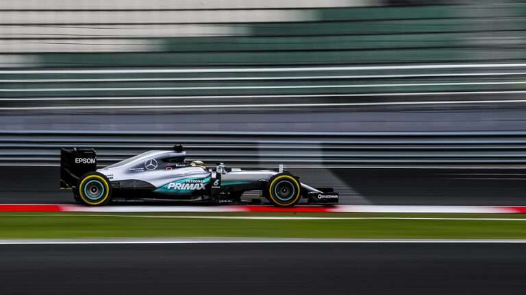 Certas Energy to supply 300,000 litres of HVO to British GP | Biofuels ...